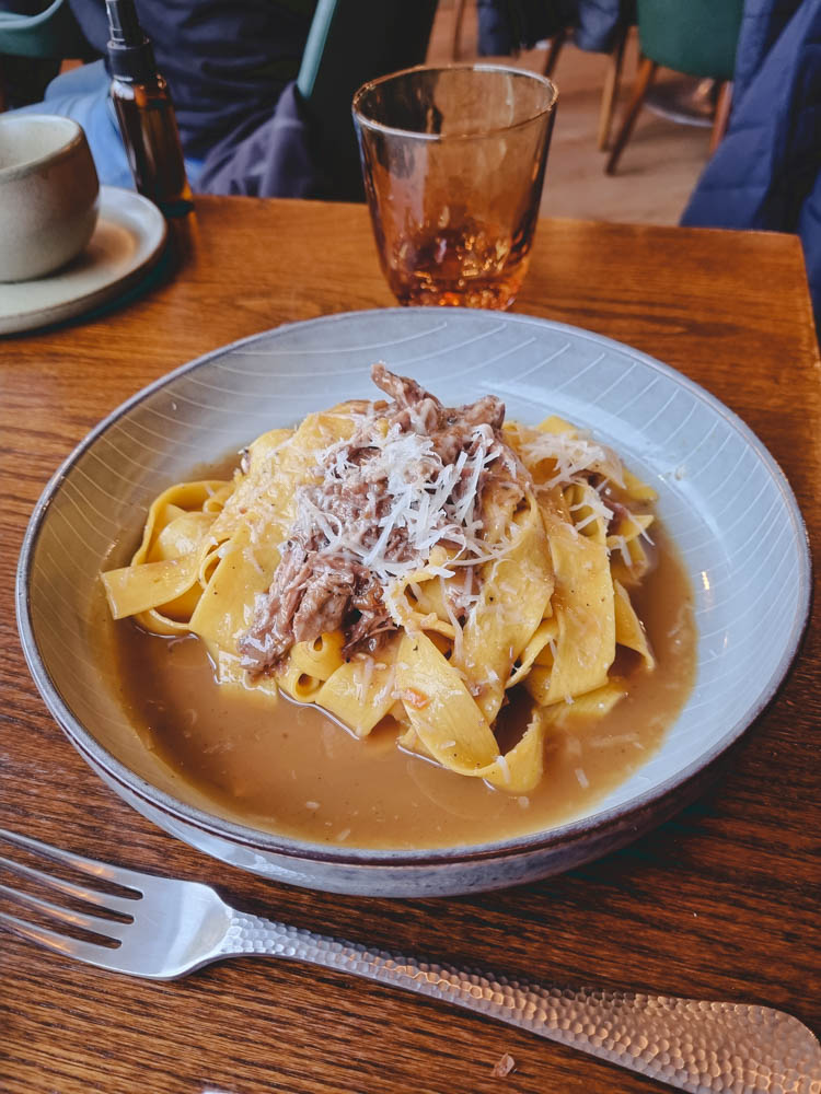 Slay Your Hunger At The Best Restaurants in Ealing Broadway - Wrap Your ...